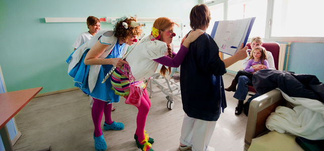 Rencontre avec Caroline Simonds, fondatrice du Rire Médecin